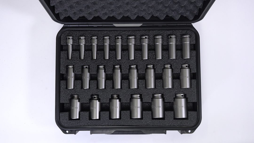 24 Piece Deep Well Socket Set Set Carry Case - M10 to M36 – HYTORC